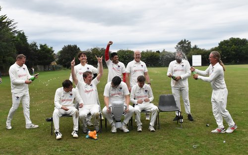 Holcombe & Blue Bell Hill Cricket Club